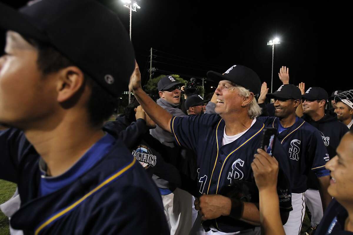 Bill Lee wins professional game at 65