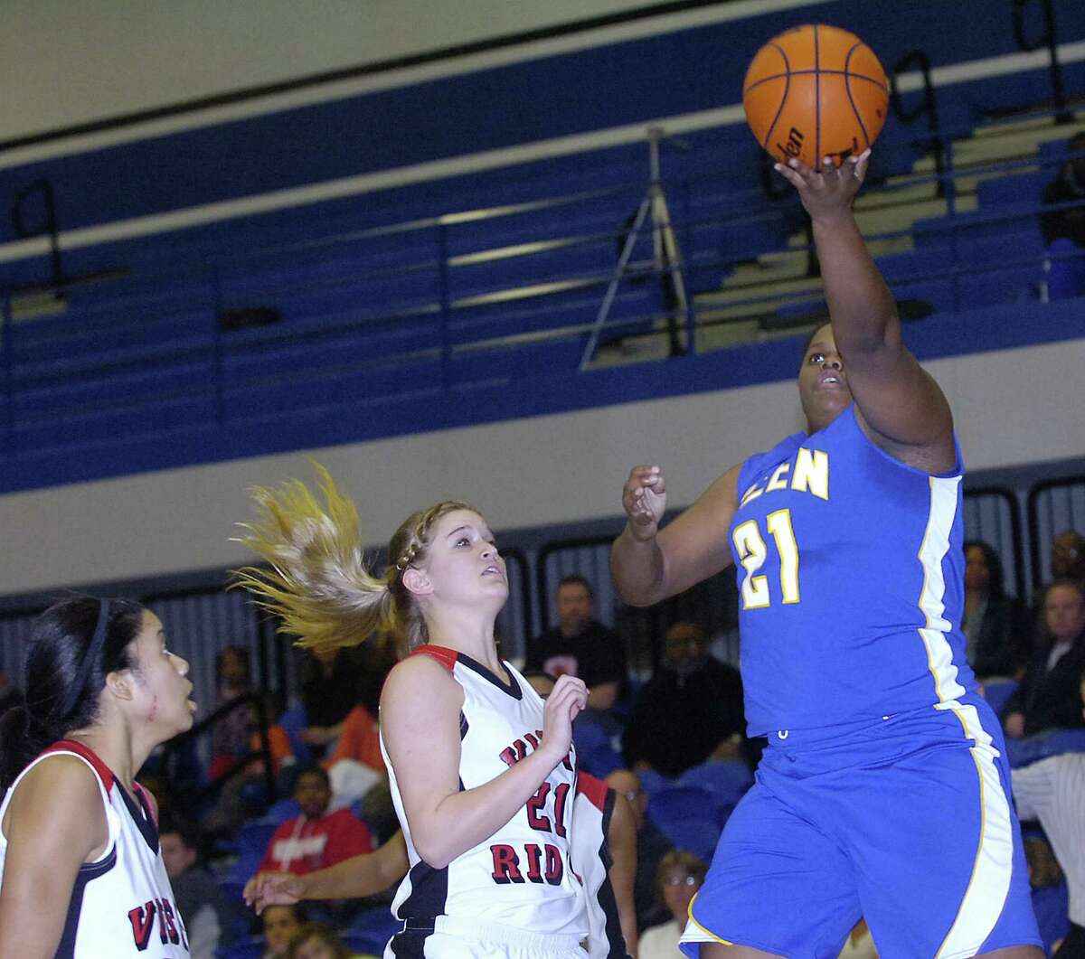 Photos: Texas commit Nekia Jones