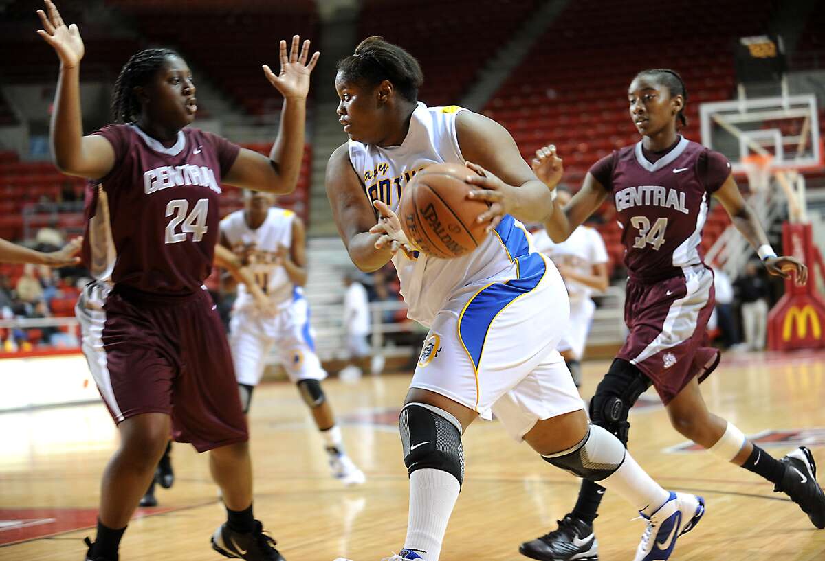 Photos: Texas commit Nekia Jones