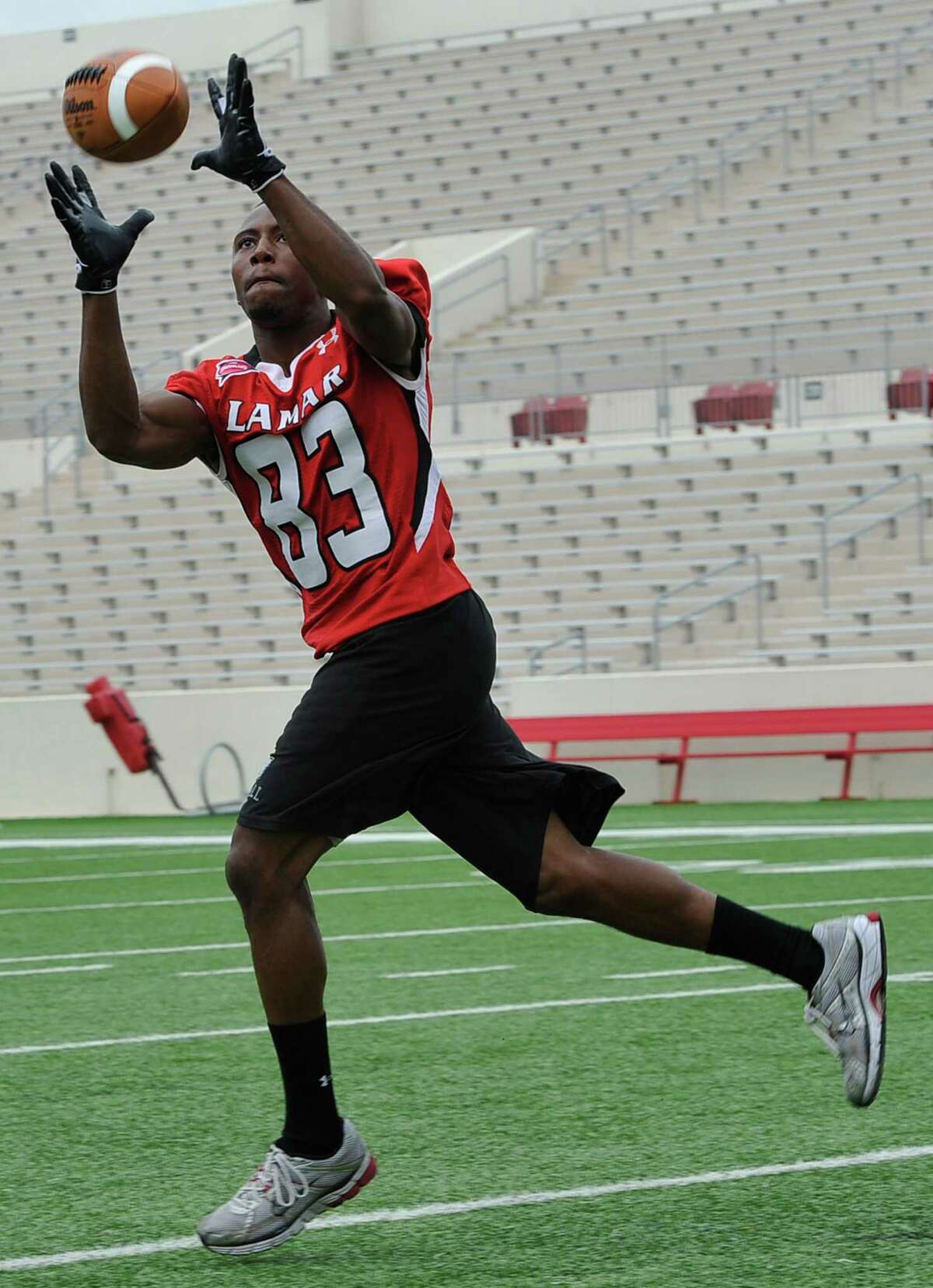 Lamar's 5-5, 135-pound football player is fearless
