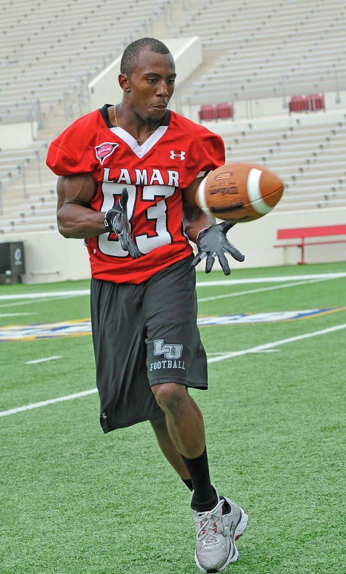 Lamar's 5-5, 135-pound football player is fearless