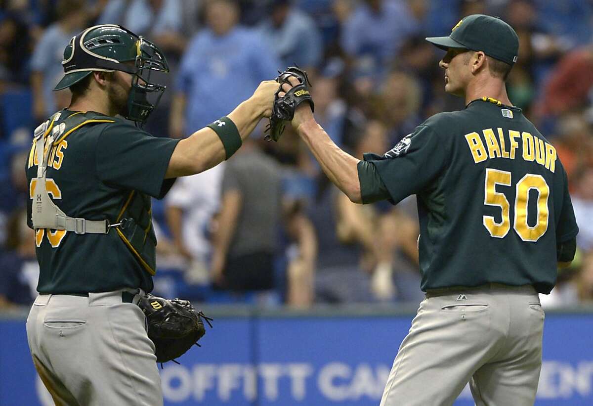 Gomes' homer powers A's win over Rays