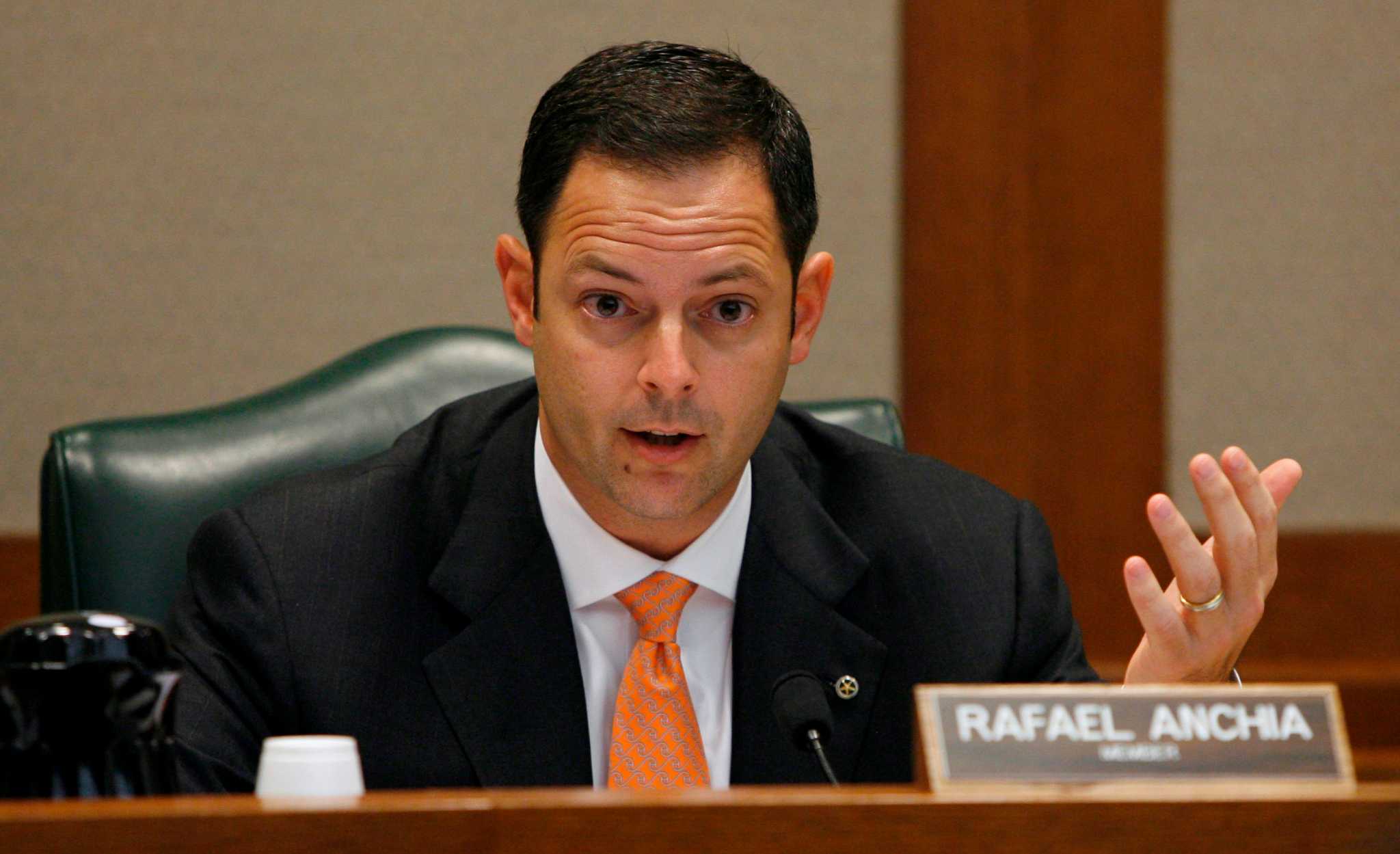 Conventions to spotlight Latinos