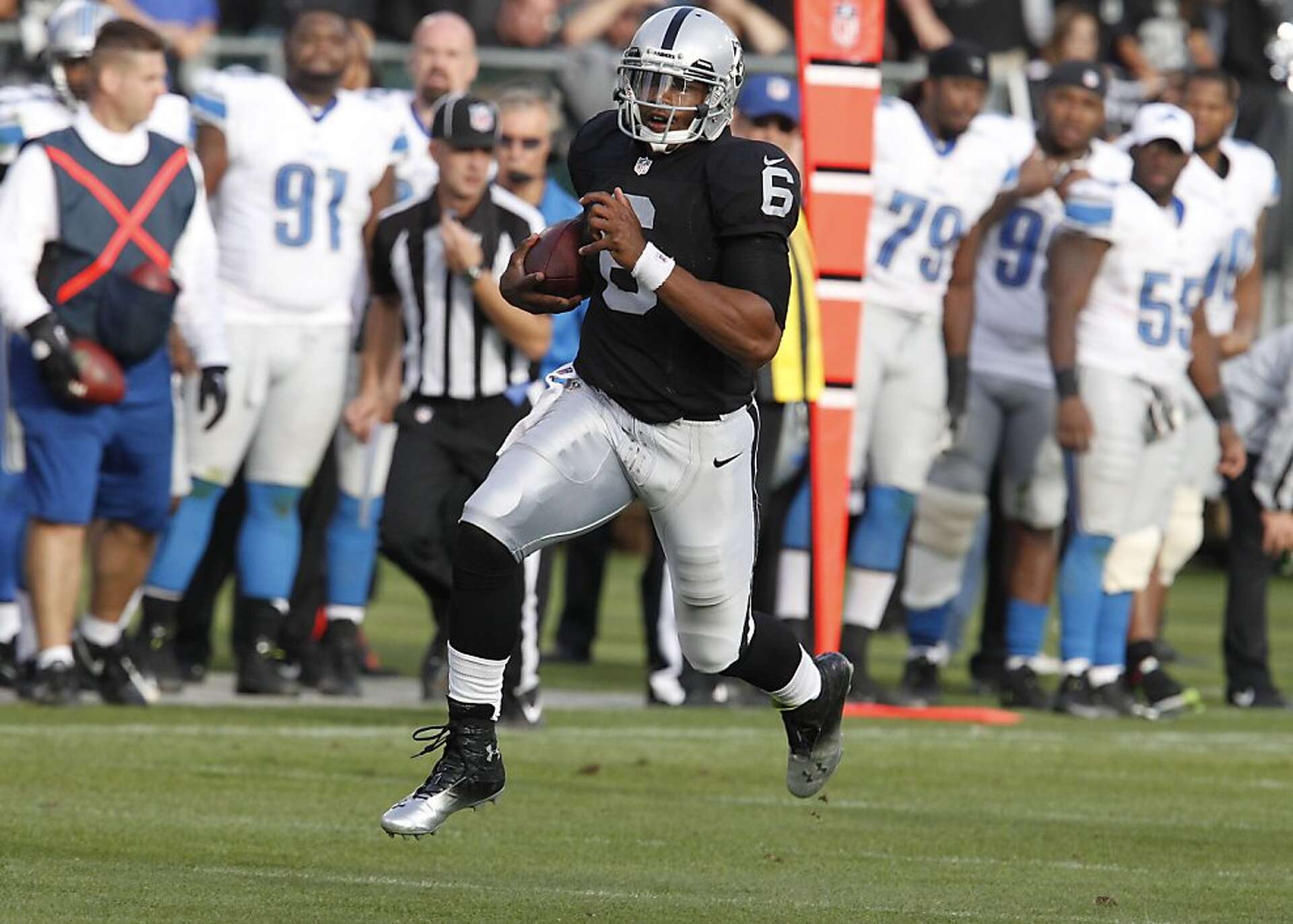 Terrelle Pryor takes big steps forward