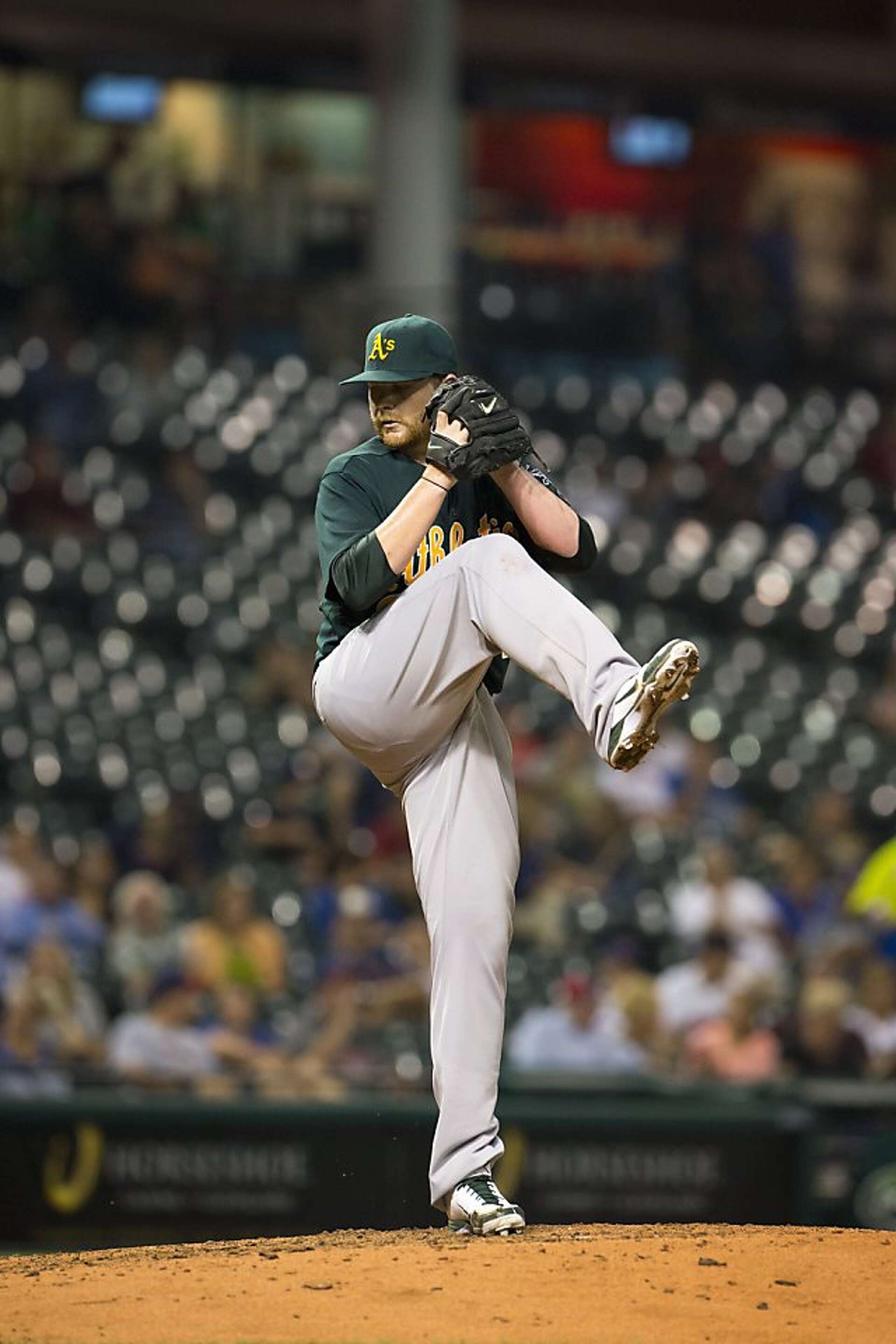 Brett Anderson stellar in A's win