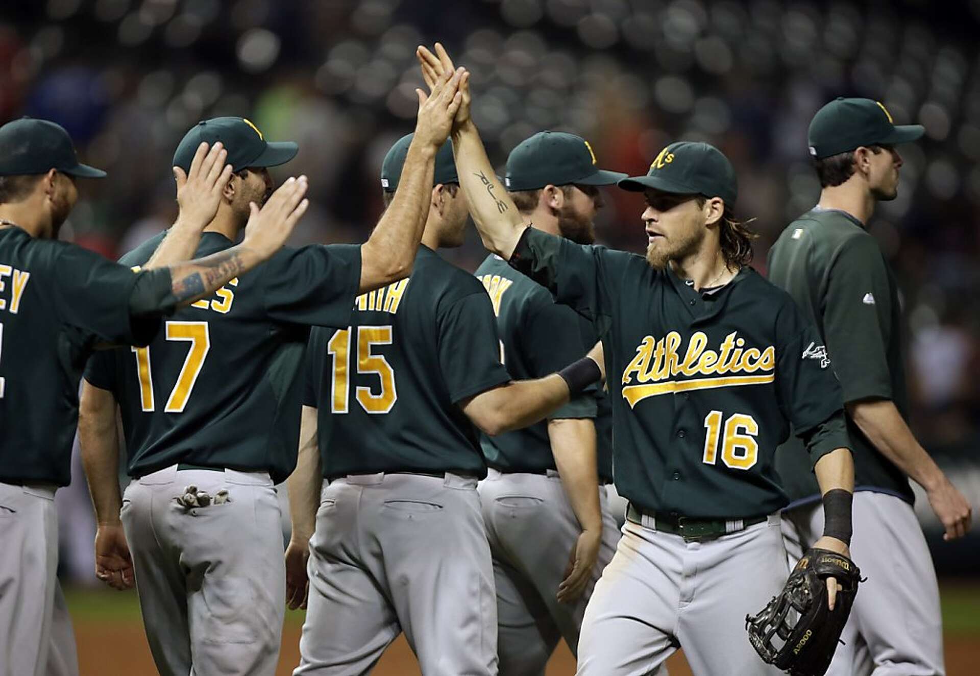 Brett Anderson stellar in A's win