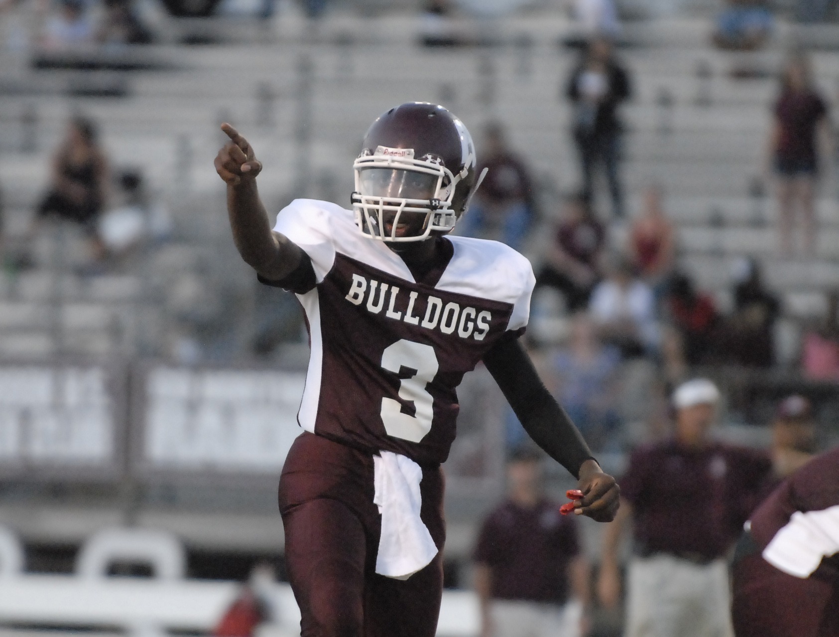 Football: Dixon has Bulldogs set to pounce