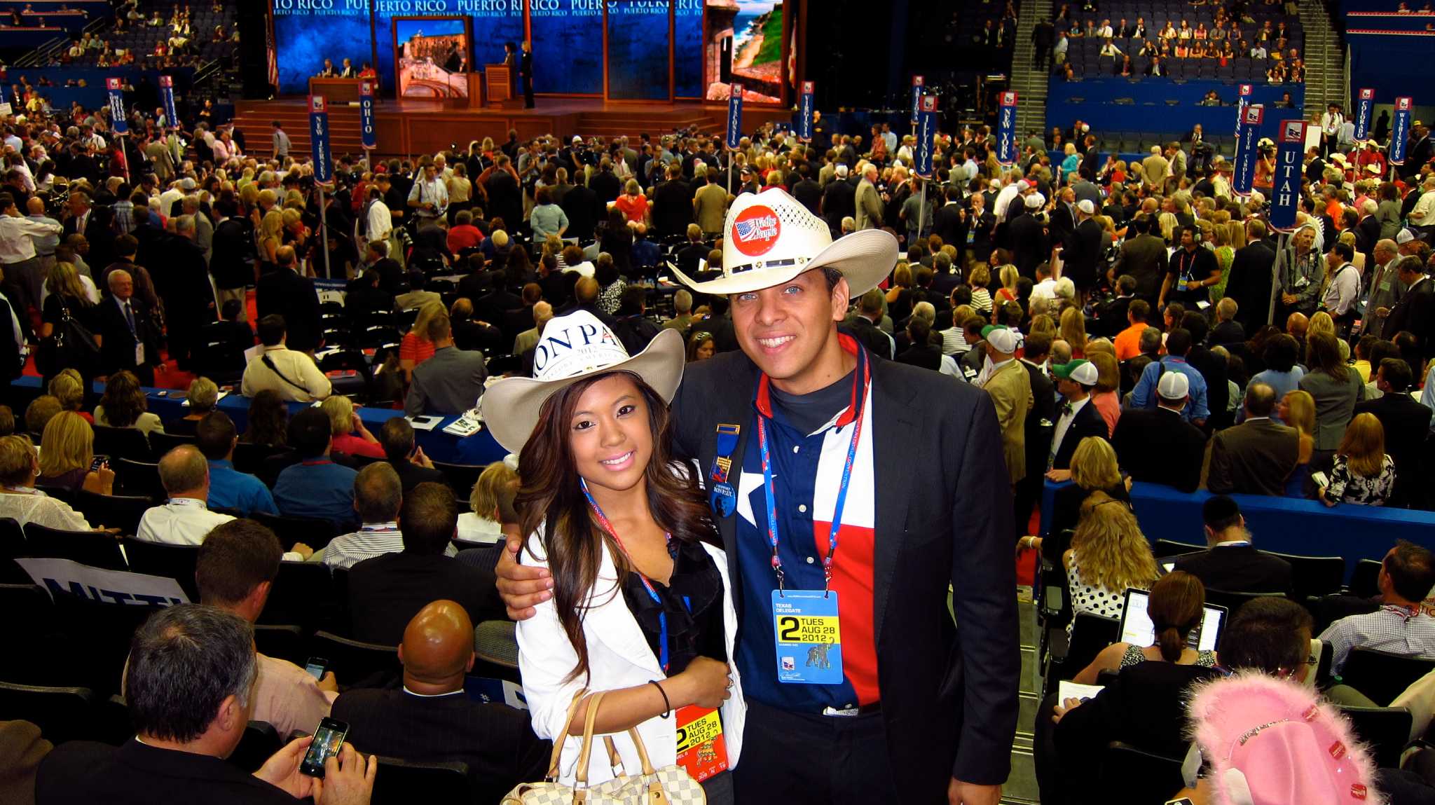 Hart: Young Houston couple in Tampa to save the world