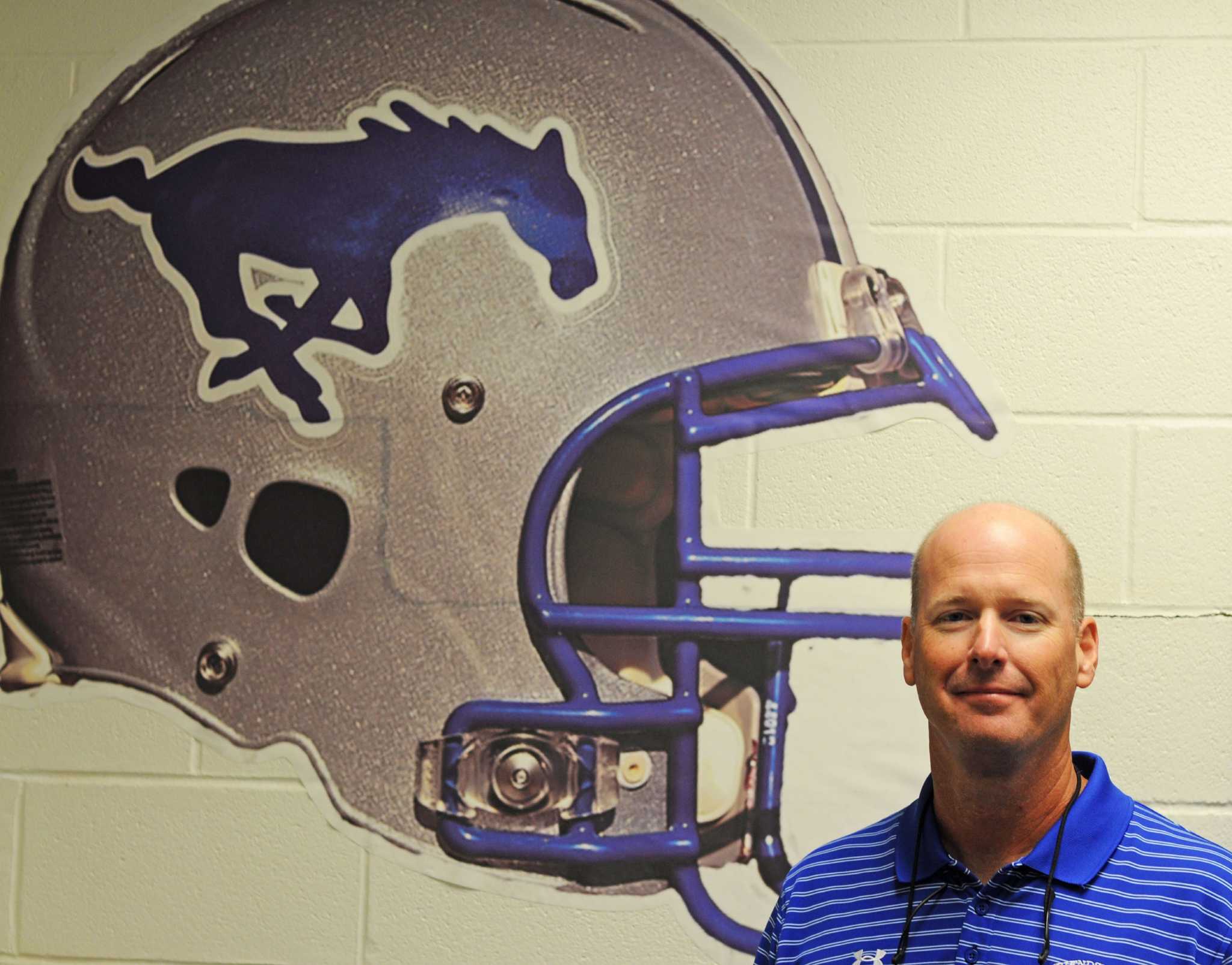 Football: New head coaches meet in first week match-up