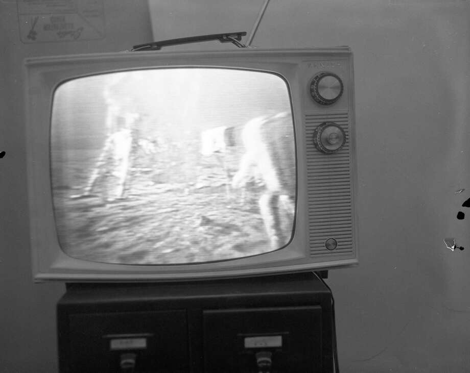 Houstonians remember watching Armstrong's moonwalk - Houston Chronicle