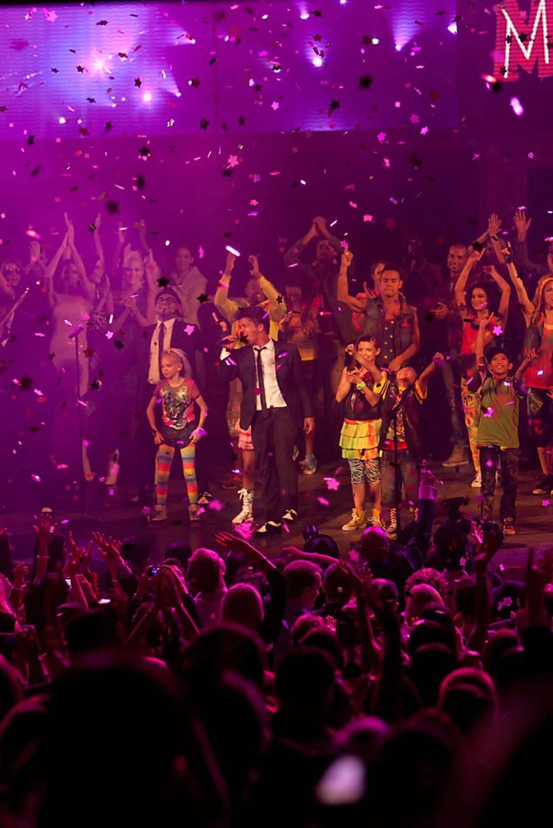 Glamorama 2012