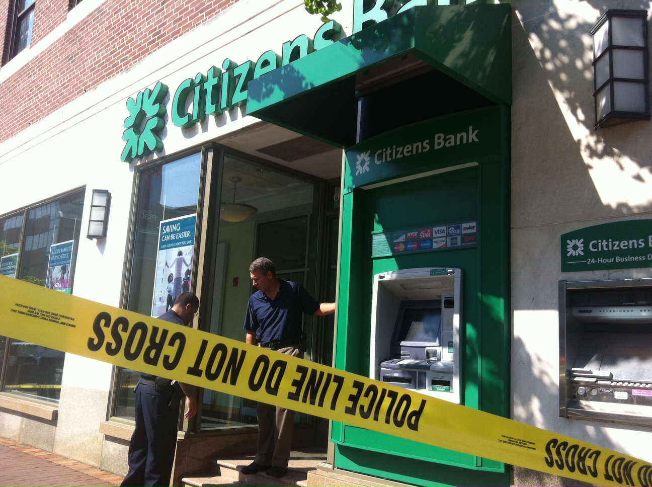 Cops snare man suspected of bank robbery