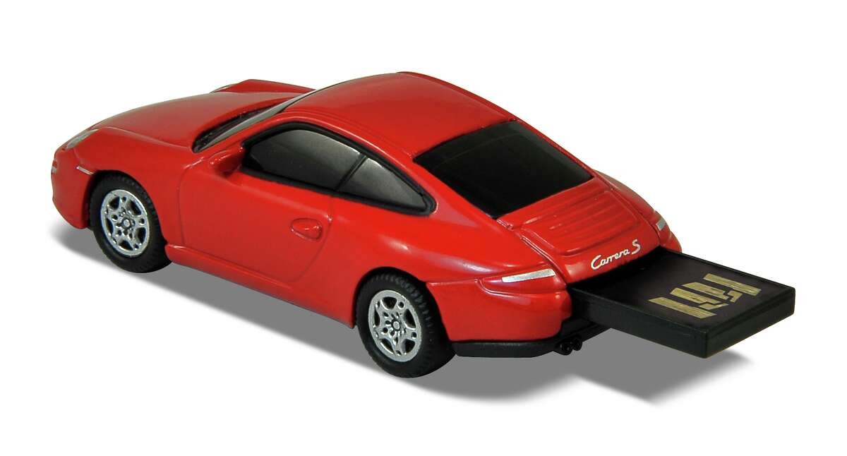 Store data on fun flash drives