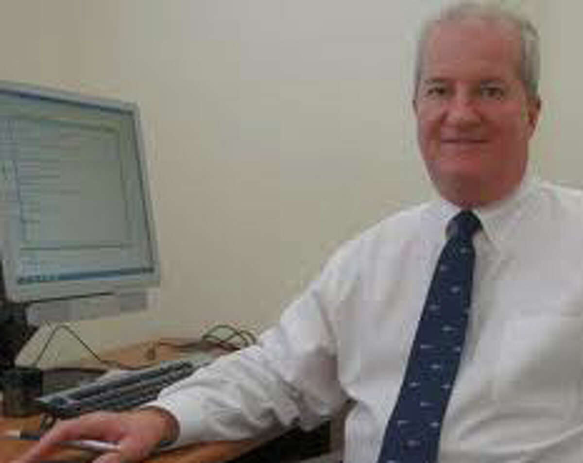 Westport finance director's role in New Canaan pension flap questioned