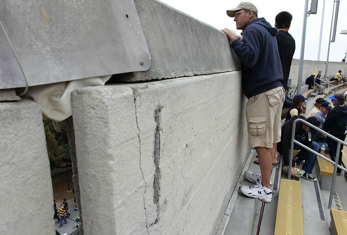 Cal fans adjust to new Memorial Stadium