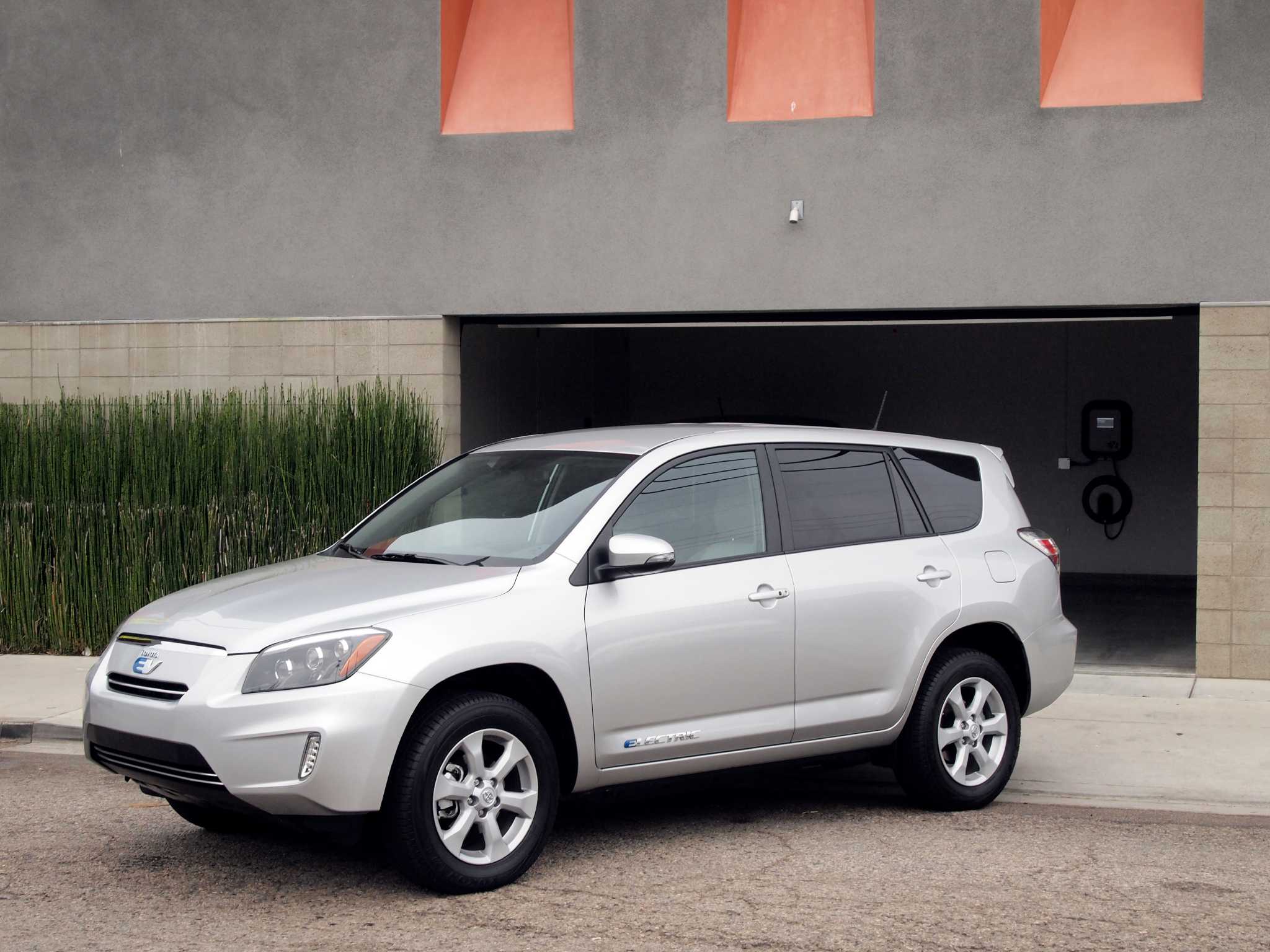 All-electric RAV4 unites efficiency, power