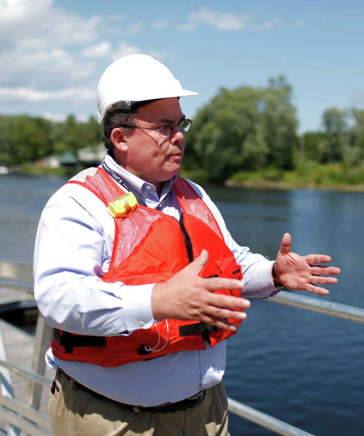 Lack of rain speeds dredging