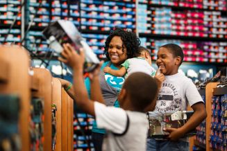 Why do 42% of Texas' single moms live in poverty?