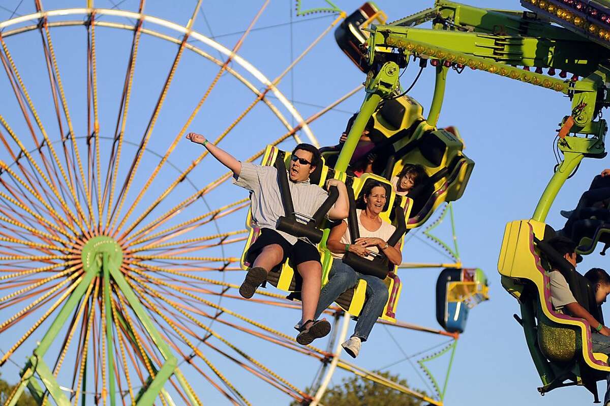 Lodi Grape Festival has traditional murals