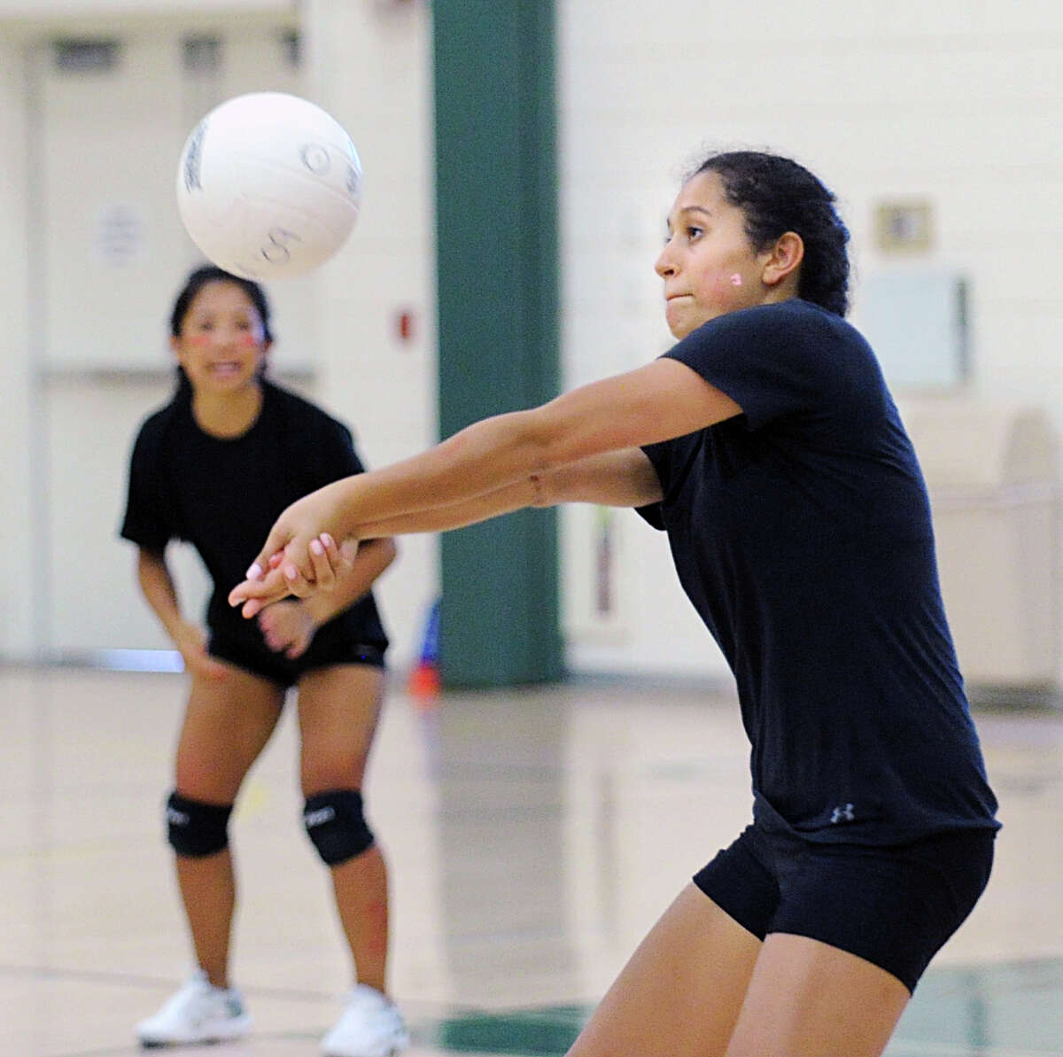NEPSAC-champion Greenwich Academy volleyball team still loaded with talent
