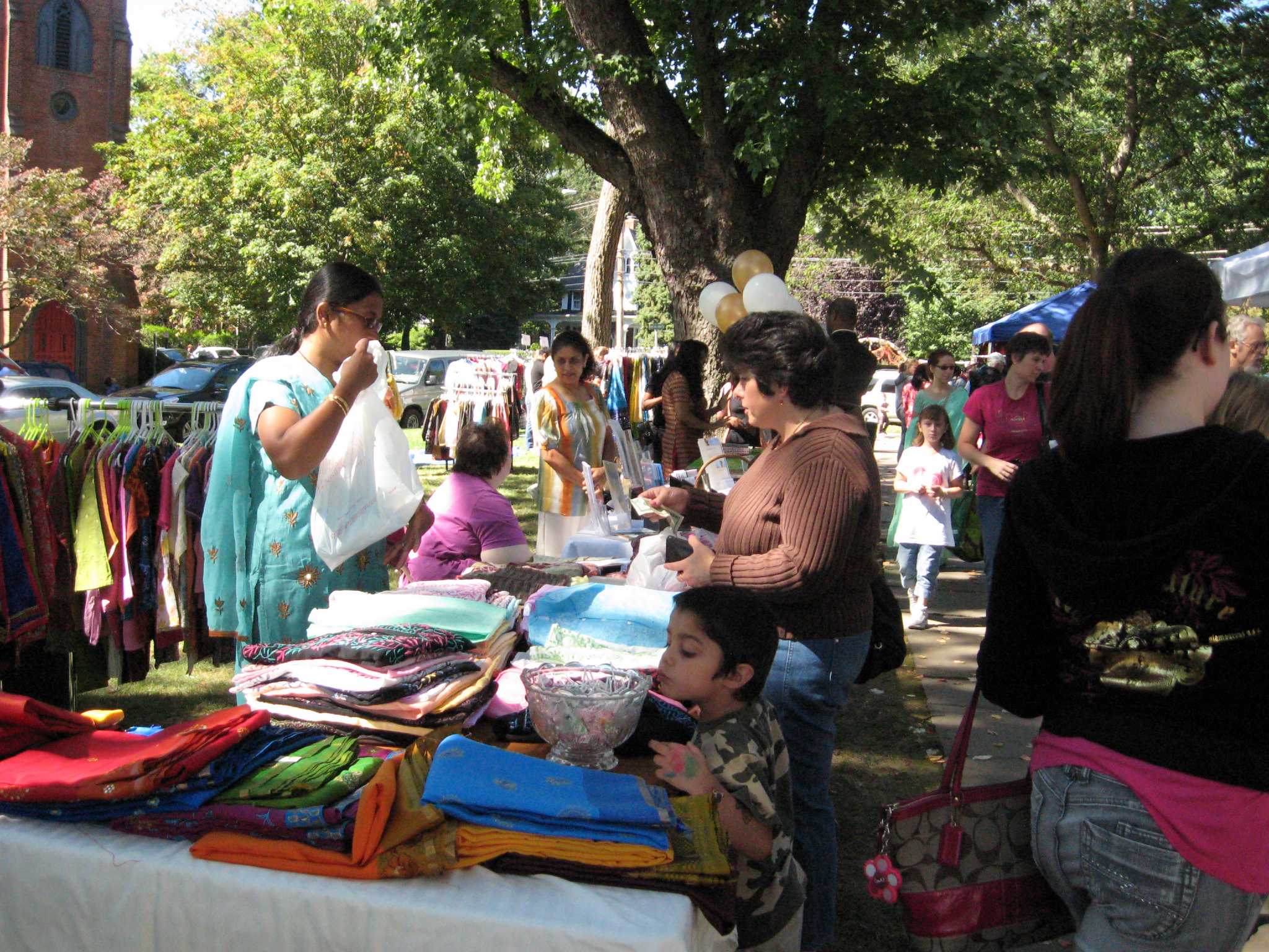 Hindu Center hosts Heritage India fete in Fairfield