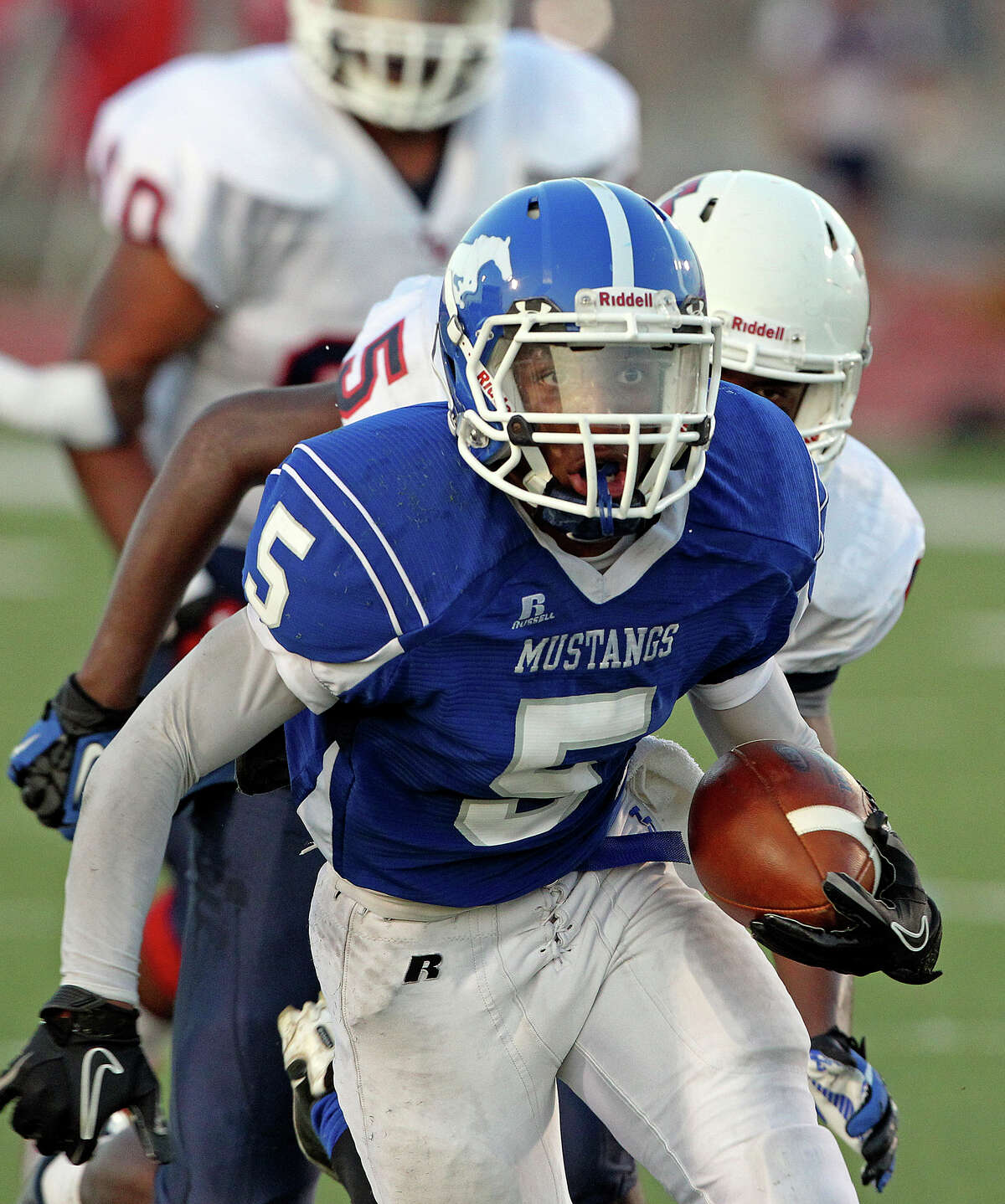 Roosevelt puts mistakes aside, topples Jay