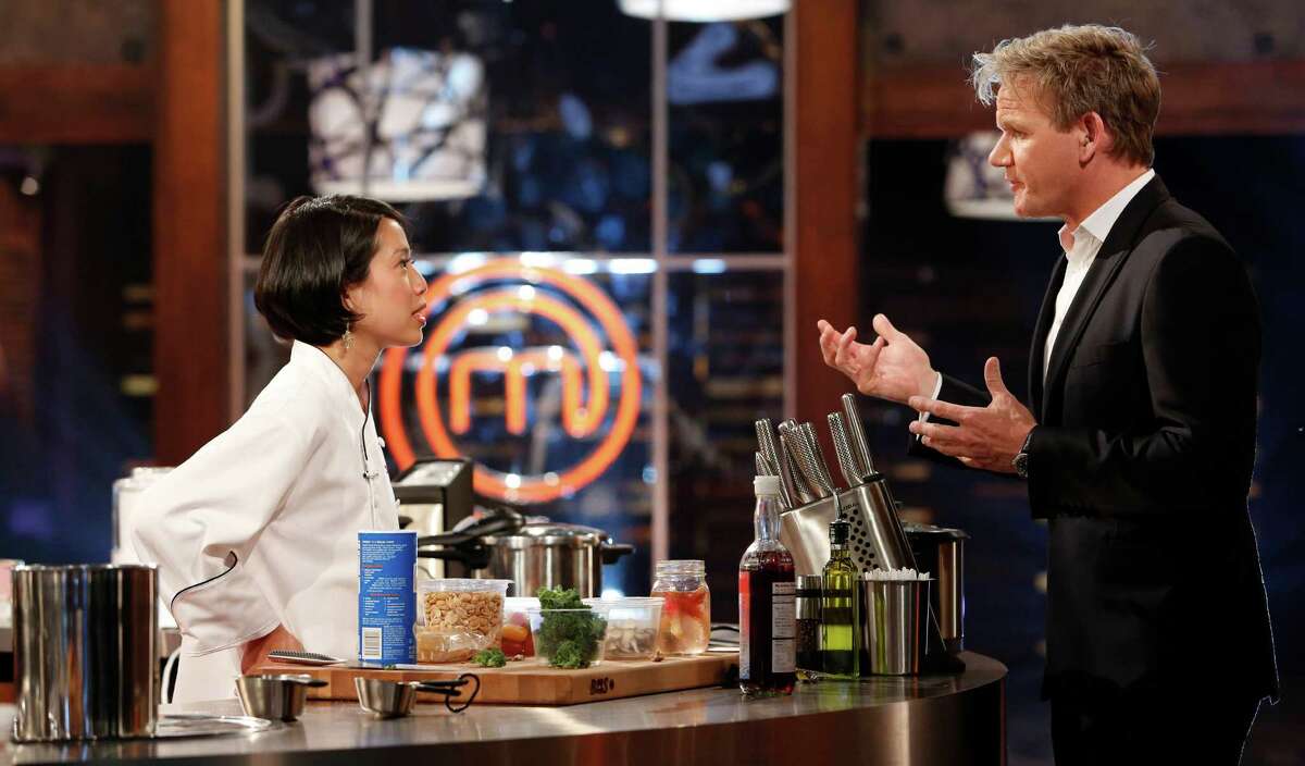 Blind Houston chef hopes to master competition tonight