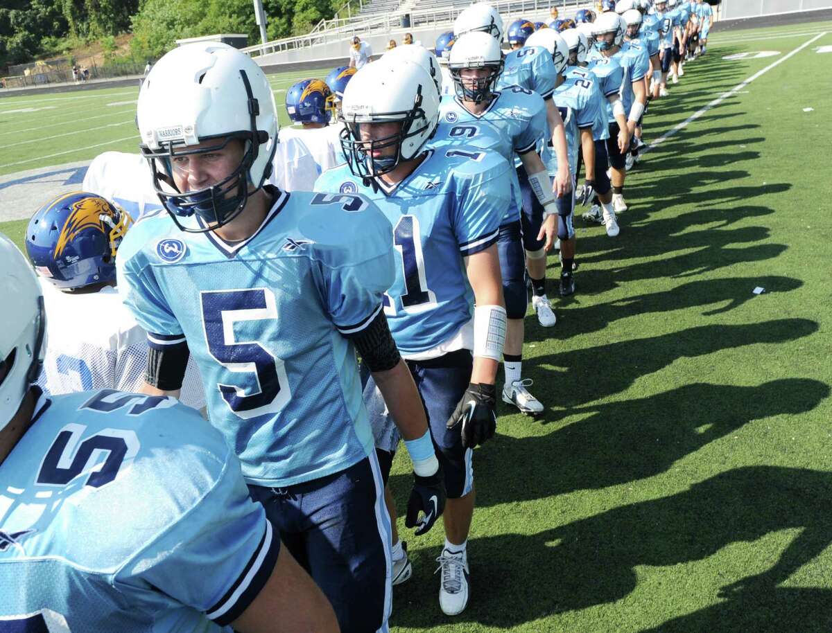 Wilton football team hoping it can surprise