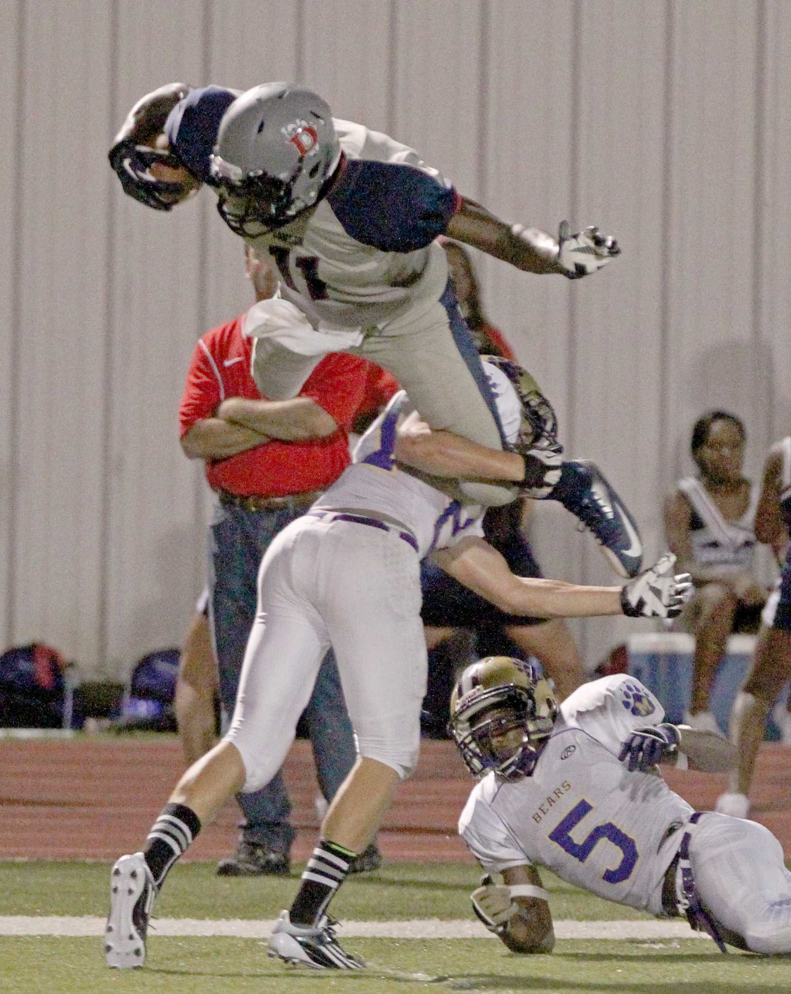 Dawson validates ranking with win over Montgomery