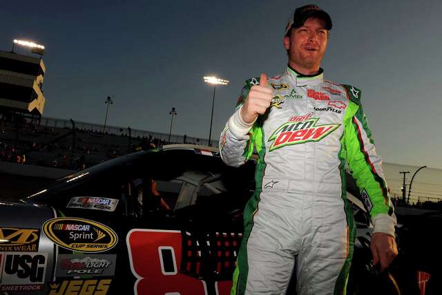Gordon, Earnhardt in front at Richmond