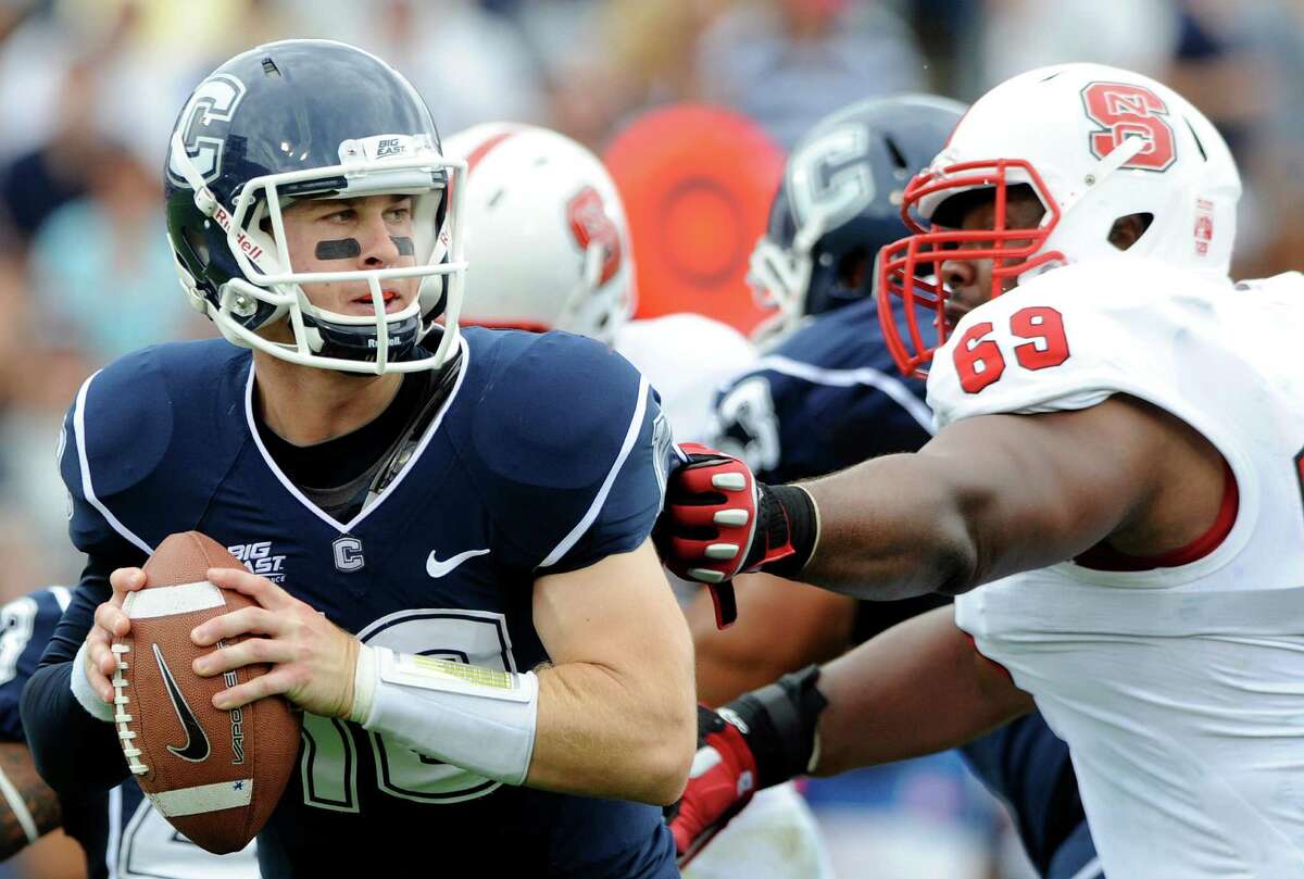 UConn offense sputters in 10-7 loss to N.C. State