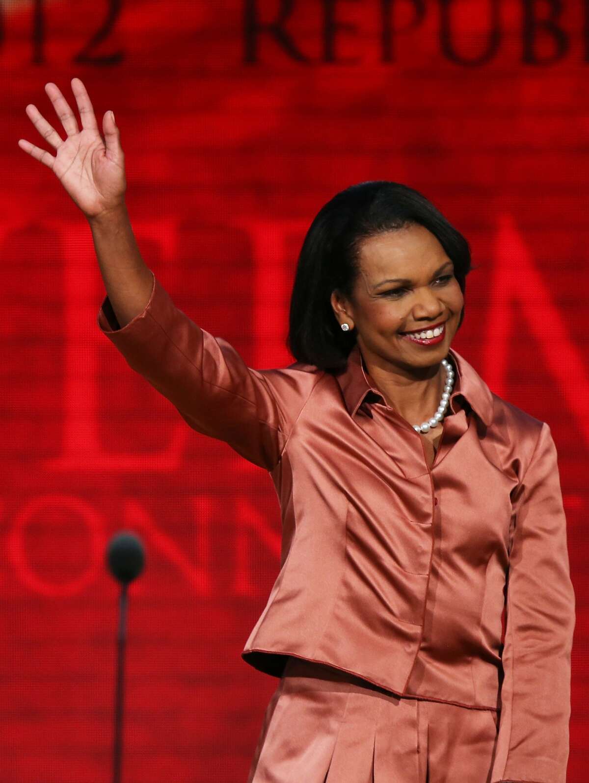 Schwarzenegger may have worn the most patriotic boots of all time in LA ...