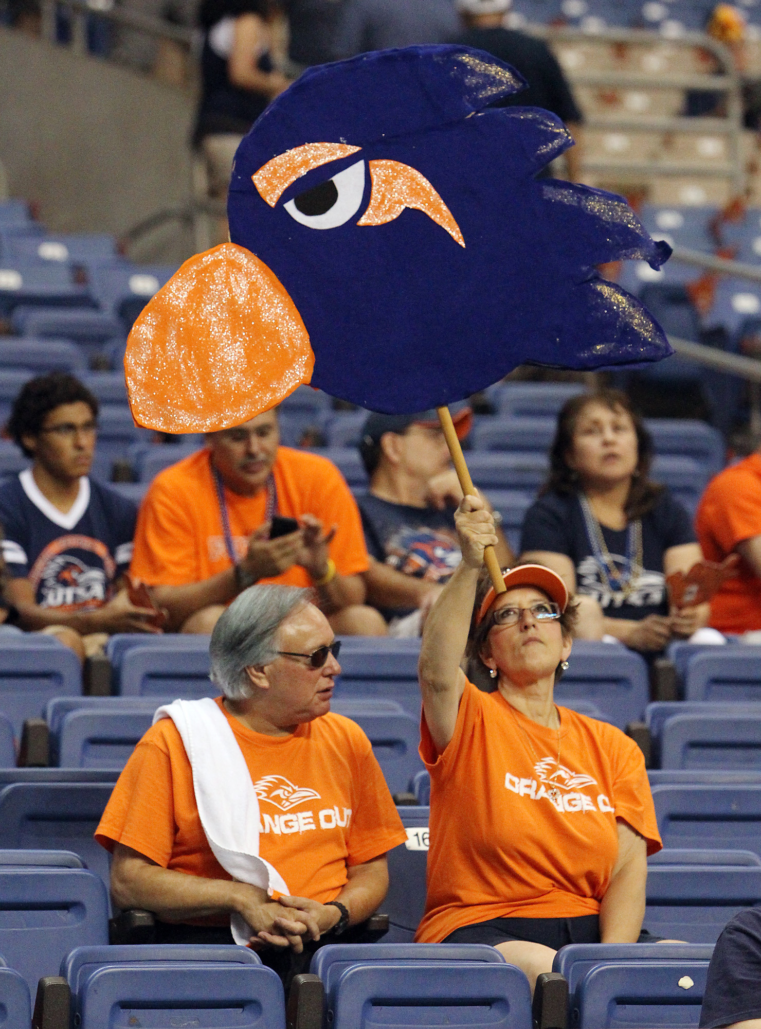 Are UTSA students seceding as losses keep mounting?