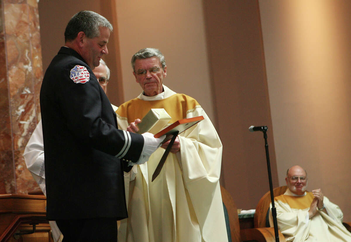 Emergency workers honored at Blue Mass