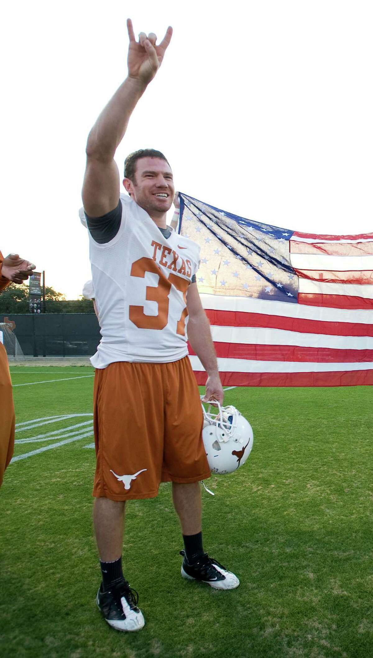 Football's a snap for UT's Boyer after stint as Green Beret in Iraq