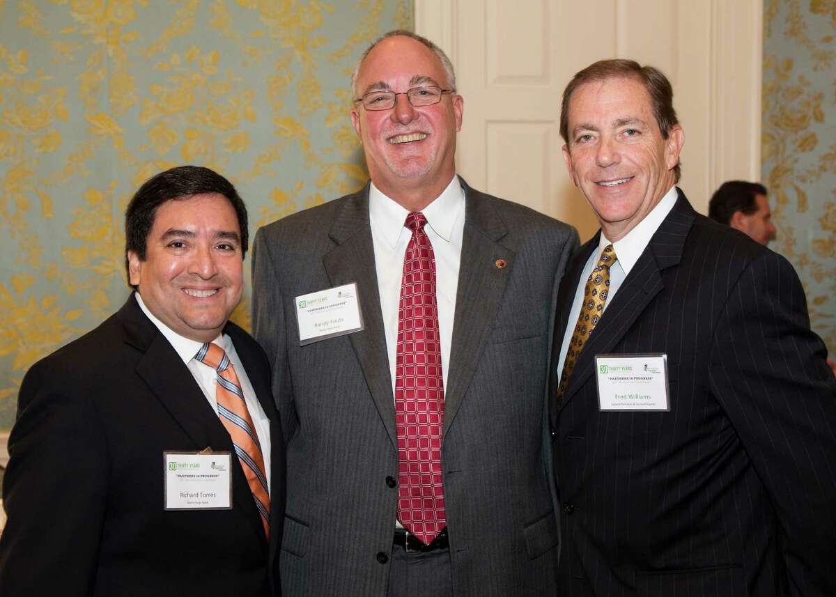 Biz execs support Rebuilding Together-Houston