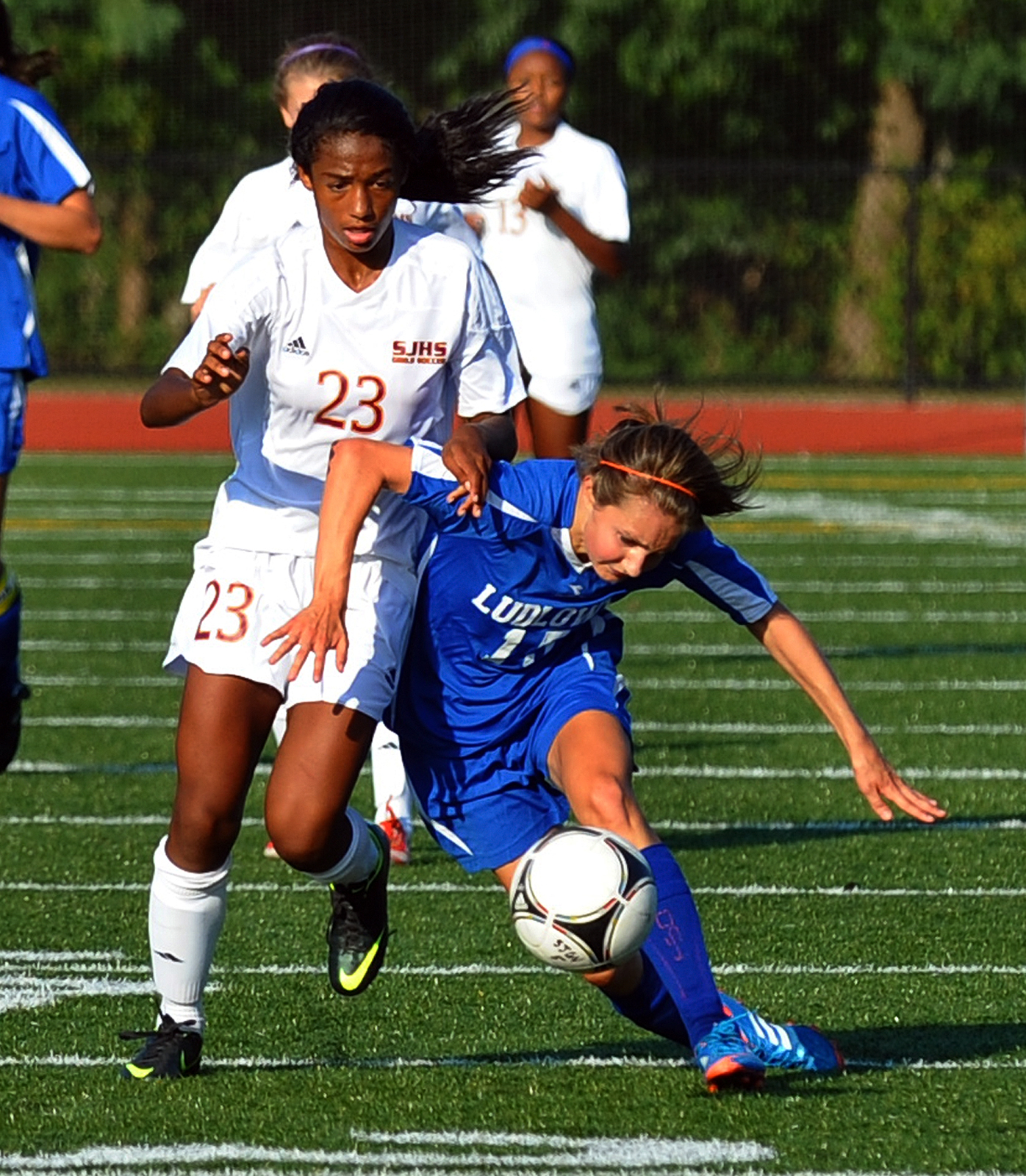St. Joseph girls turn back Fairfield Ludlowe in season opener