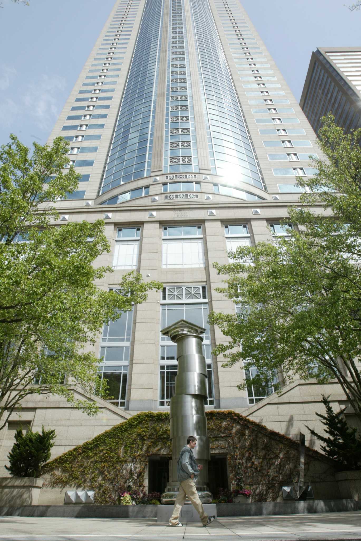 Former WaMu Tower up for sale