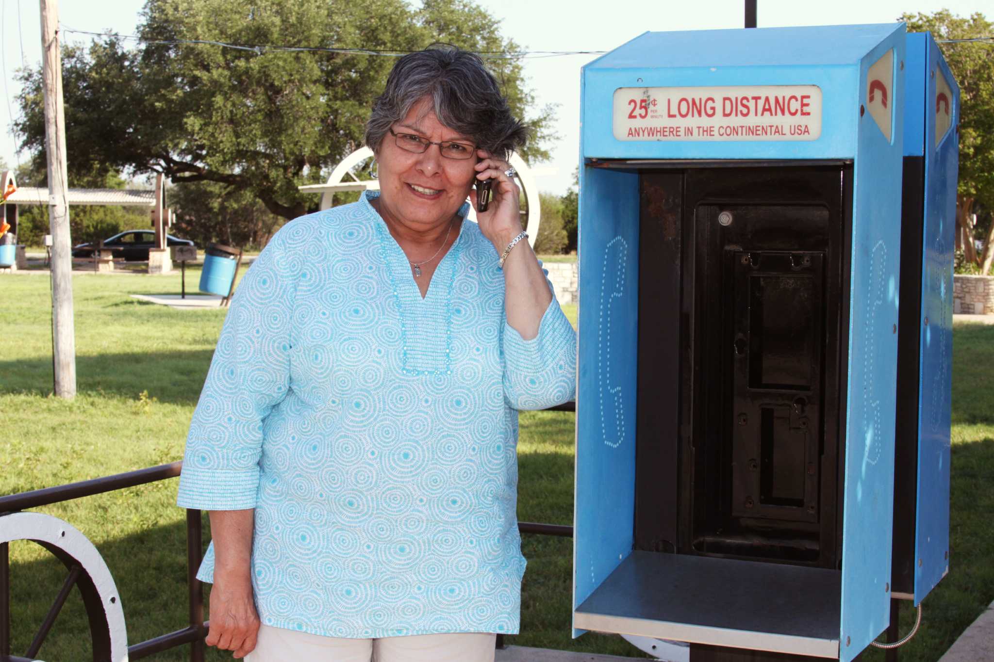 Pay phones still hanging on after all these years