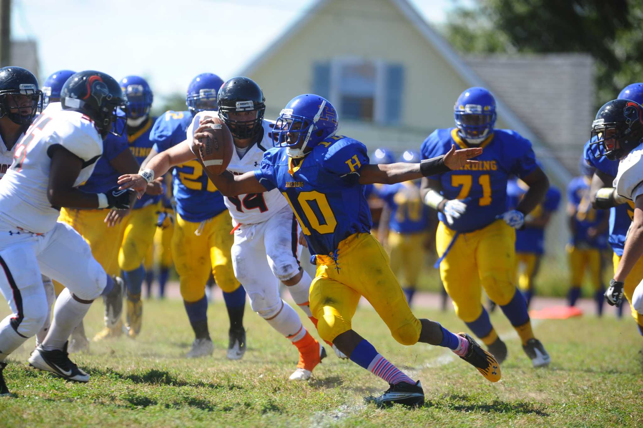 HS football Week 1: Stamford 26, Harding 8