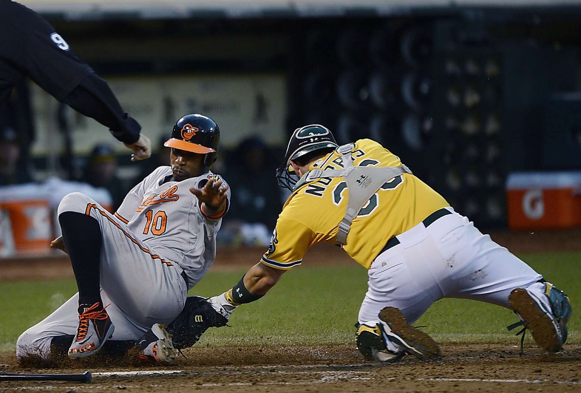 Drew lifts A's in field, and at plate