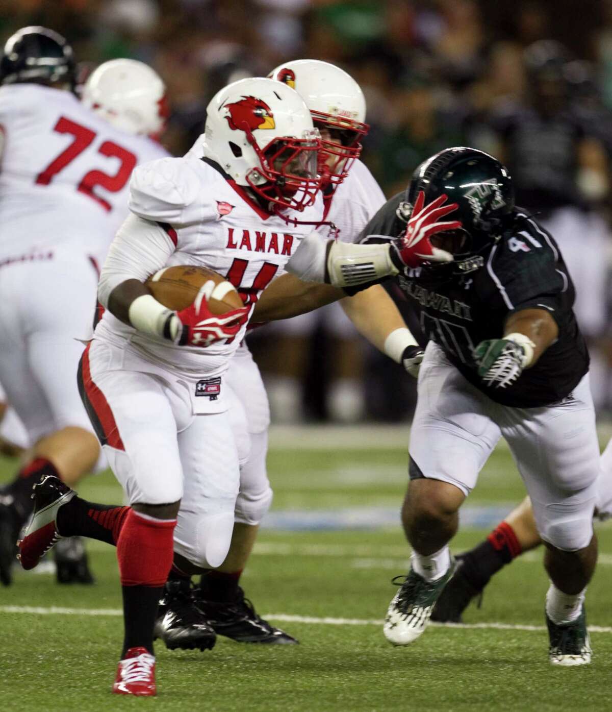 Lamar loses big at Hawaii