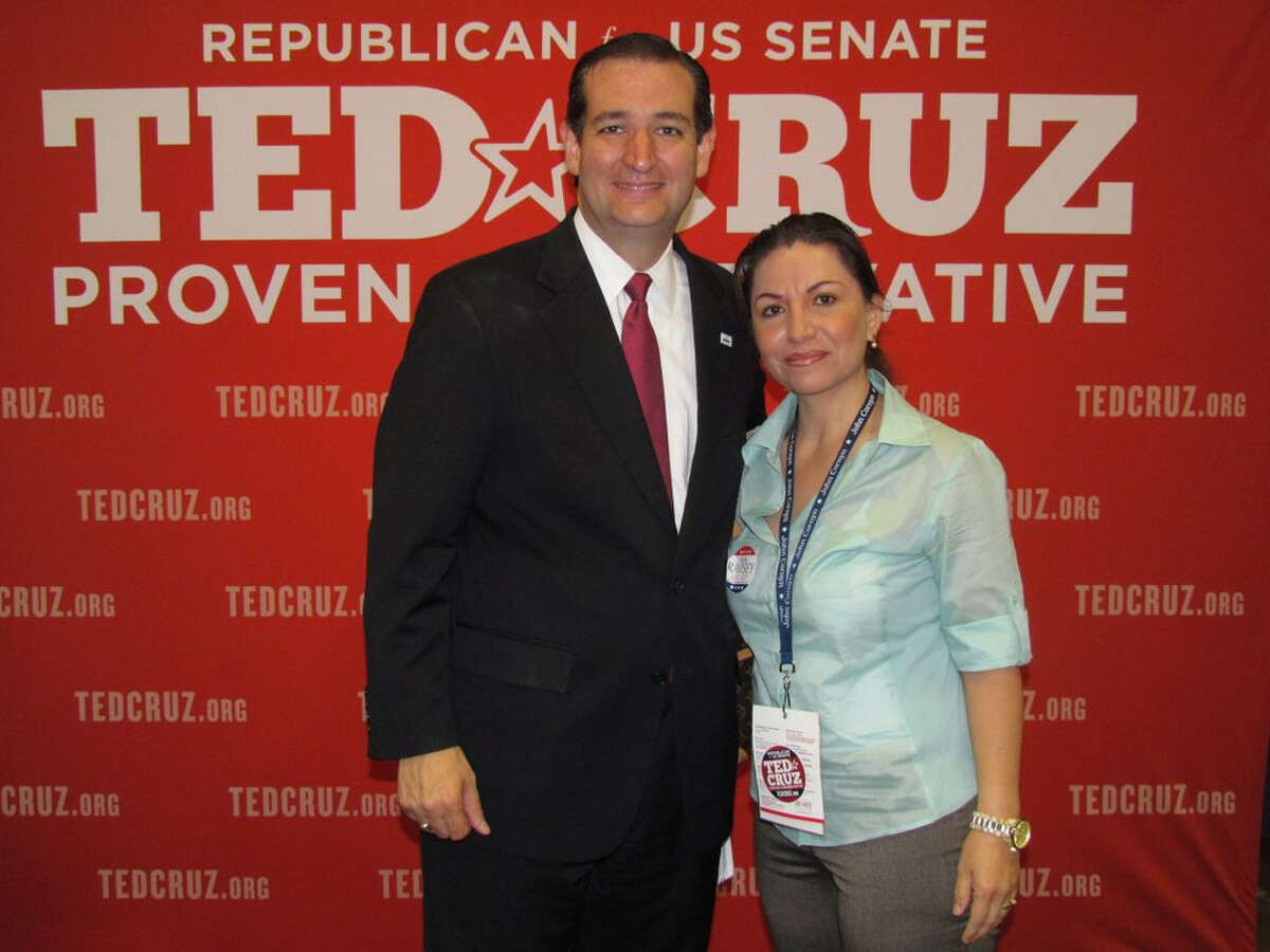 Ted Cruz to be sworn in as Texas' first Hispanic US senator