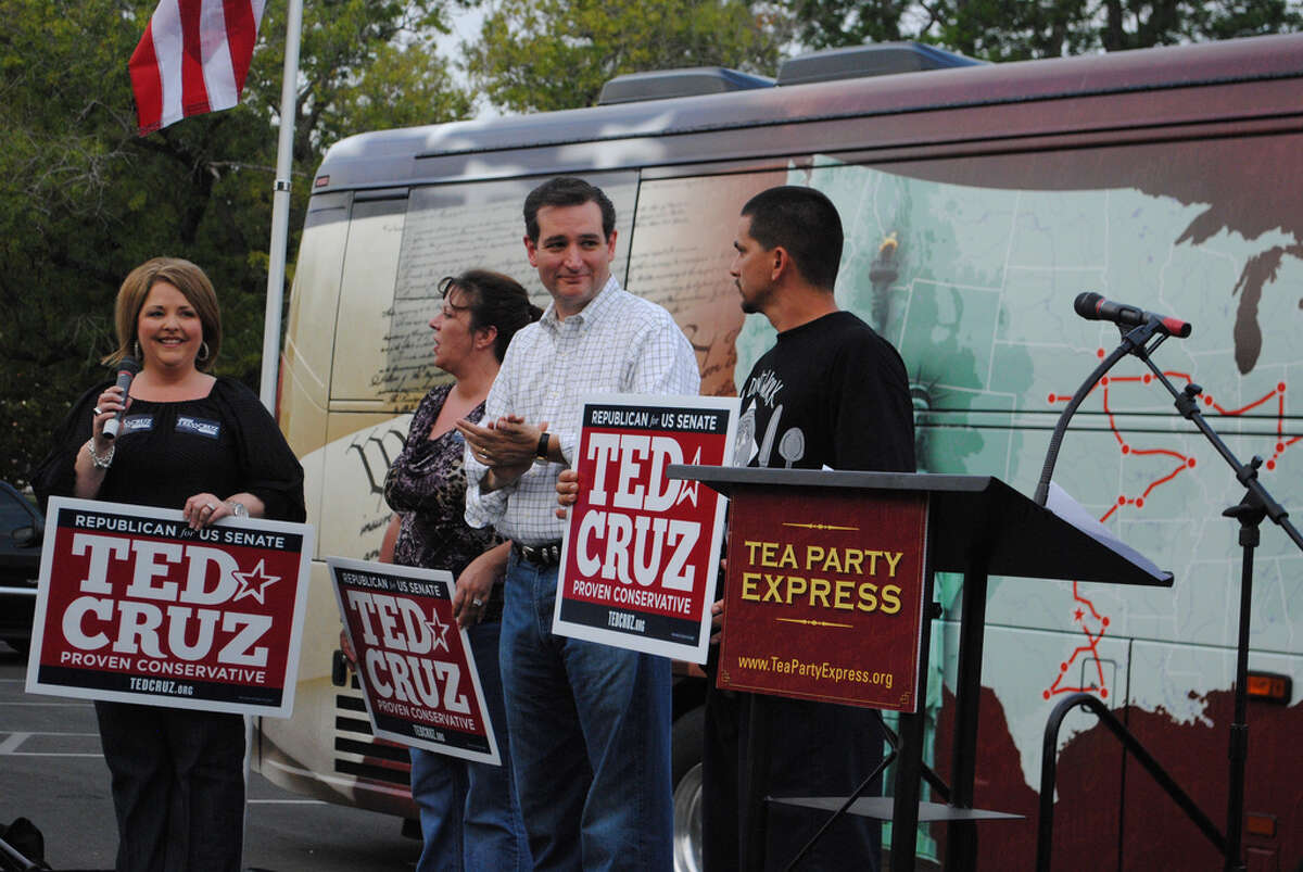 Ted Cruz to be sworn in as Texas' first Hispanic US senator