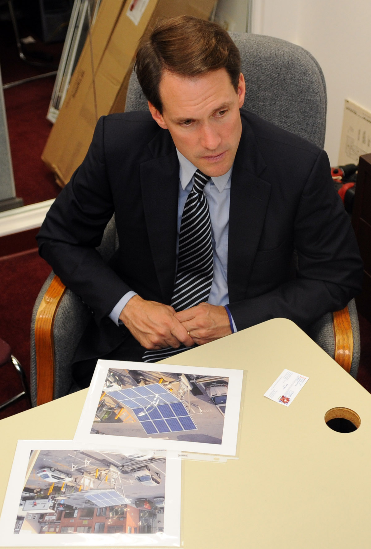 Stamford solar business looks for sunshine from Congress