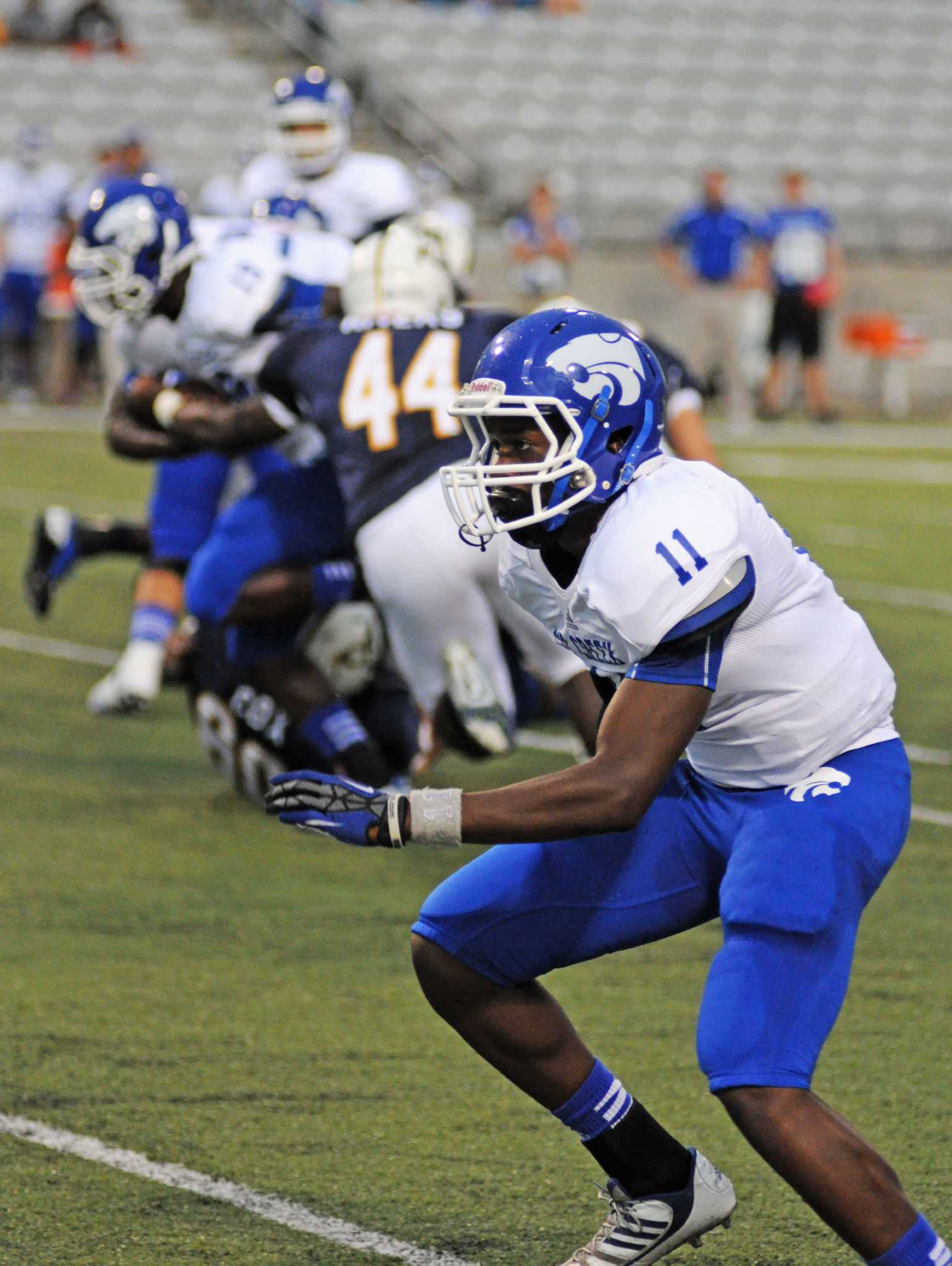 Football: Cy Creek showing no fear early