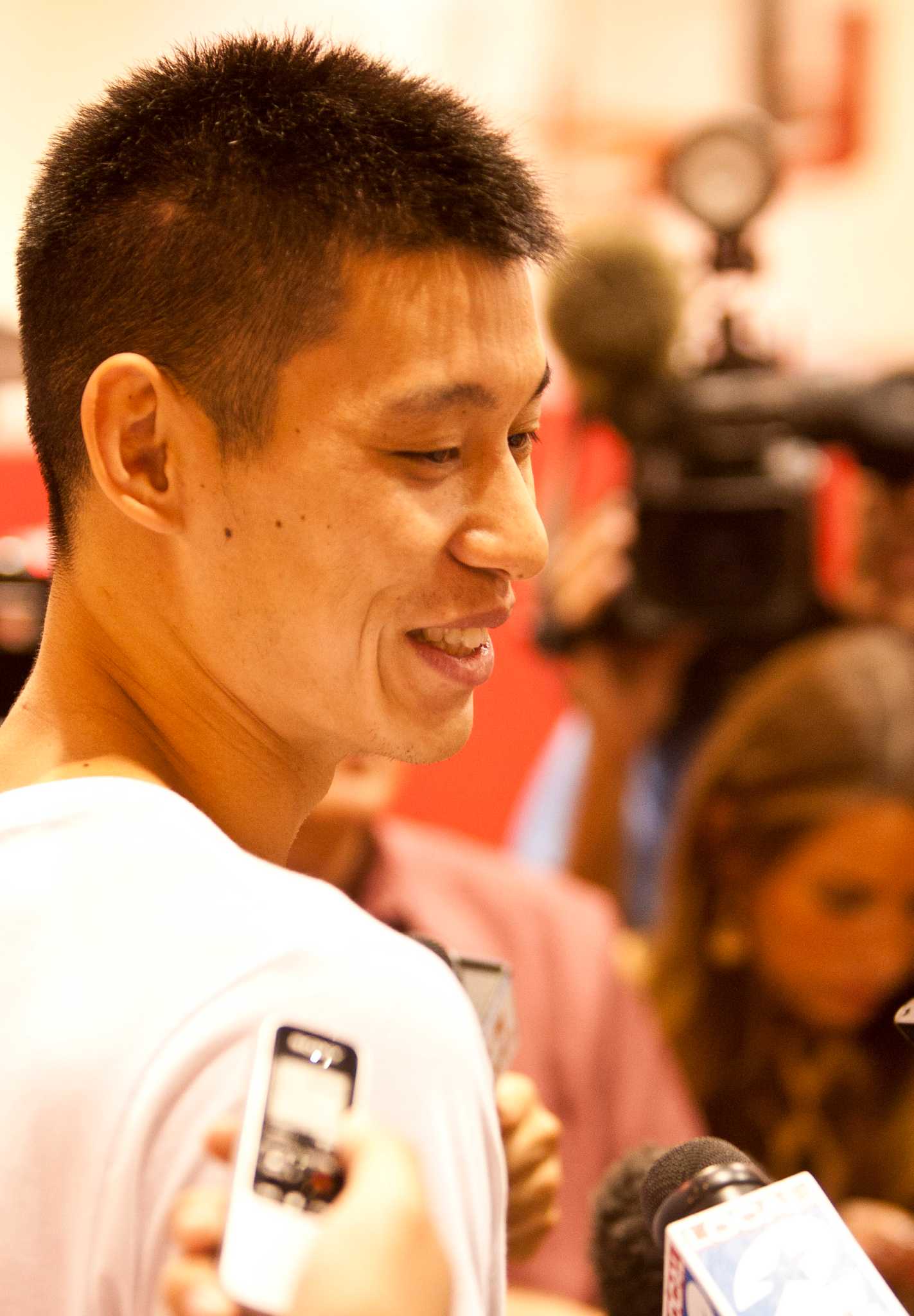 Lin can't turn back expectations at first Houston workout