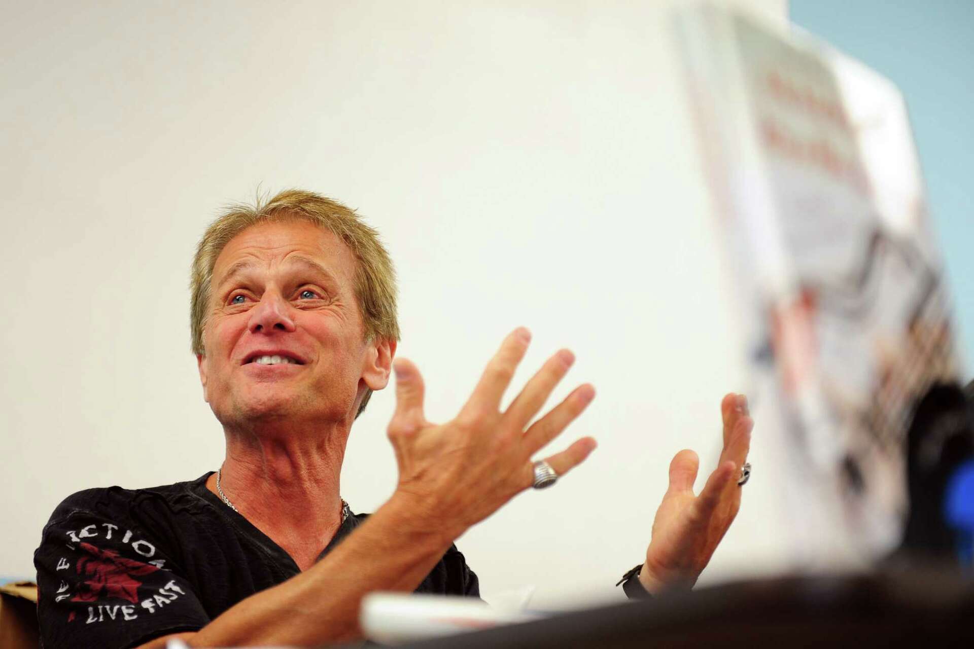 "Na Na" co-writer Gary DeCarlo to perform in his native Bridgeport