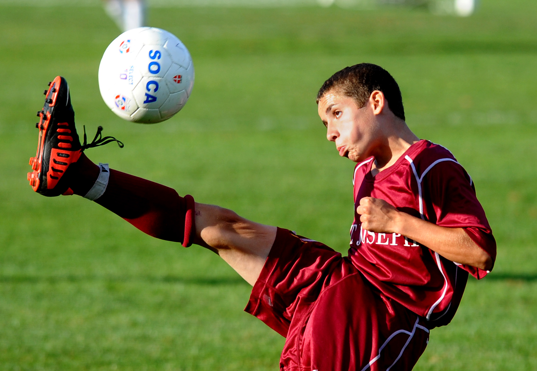 Puchala heads Staples boys soccer over St. Joseph