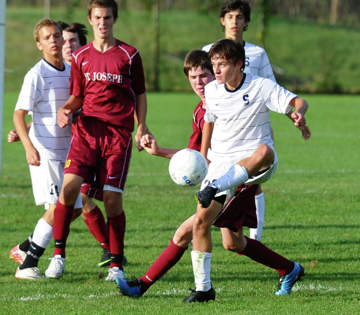 Puchala heads Staples boys soccer over St. Joseph